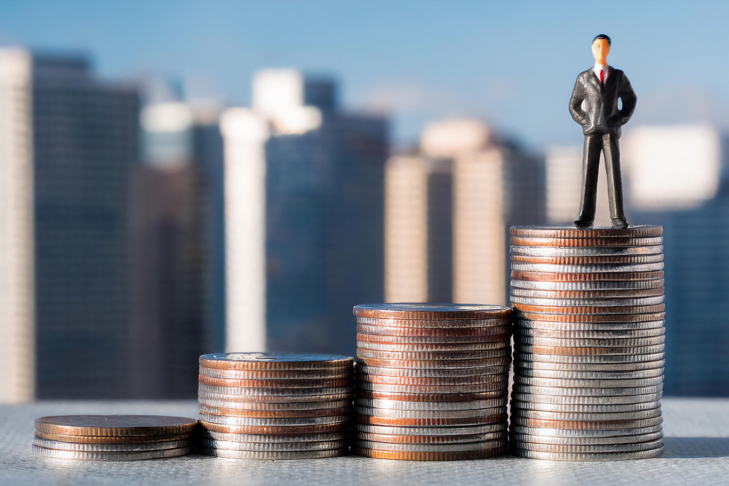 年収300万〜1億円の手取り早見表｜確認方法や所得控除なども解説｜RENOSY マガジン（リノシーマガジン）