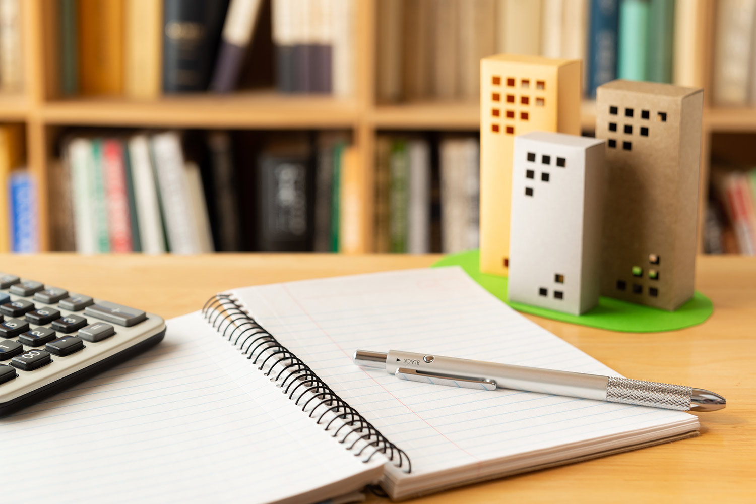 不動産投資に役立つ勉強法は？ 初心者が学ぶべきポイントや注意点を解説｜RENOSY マガジン（リノシーマガジン）